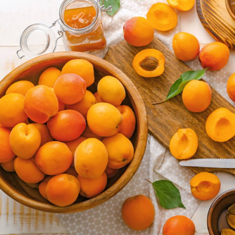 Morele - Owoc długowieczności. Szkółka drzew owocowych